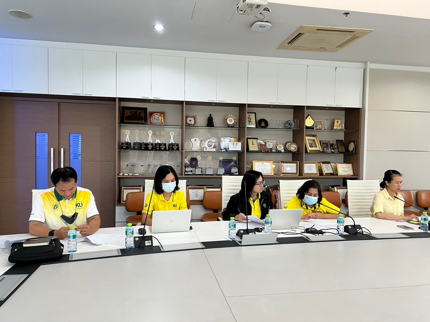 การประชุมพิจารณาร่าง TOR ระบบสารบรรณอิเล็กทรอนิกส์ (e-Sarabun) ครั้งที่ ...